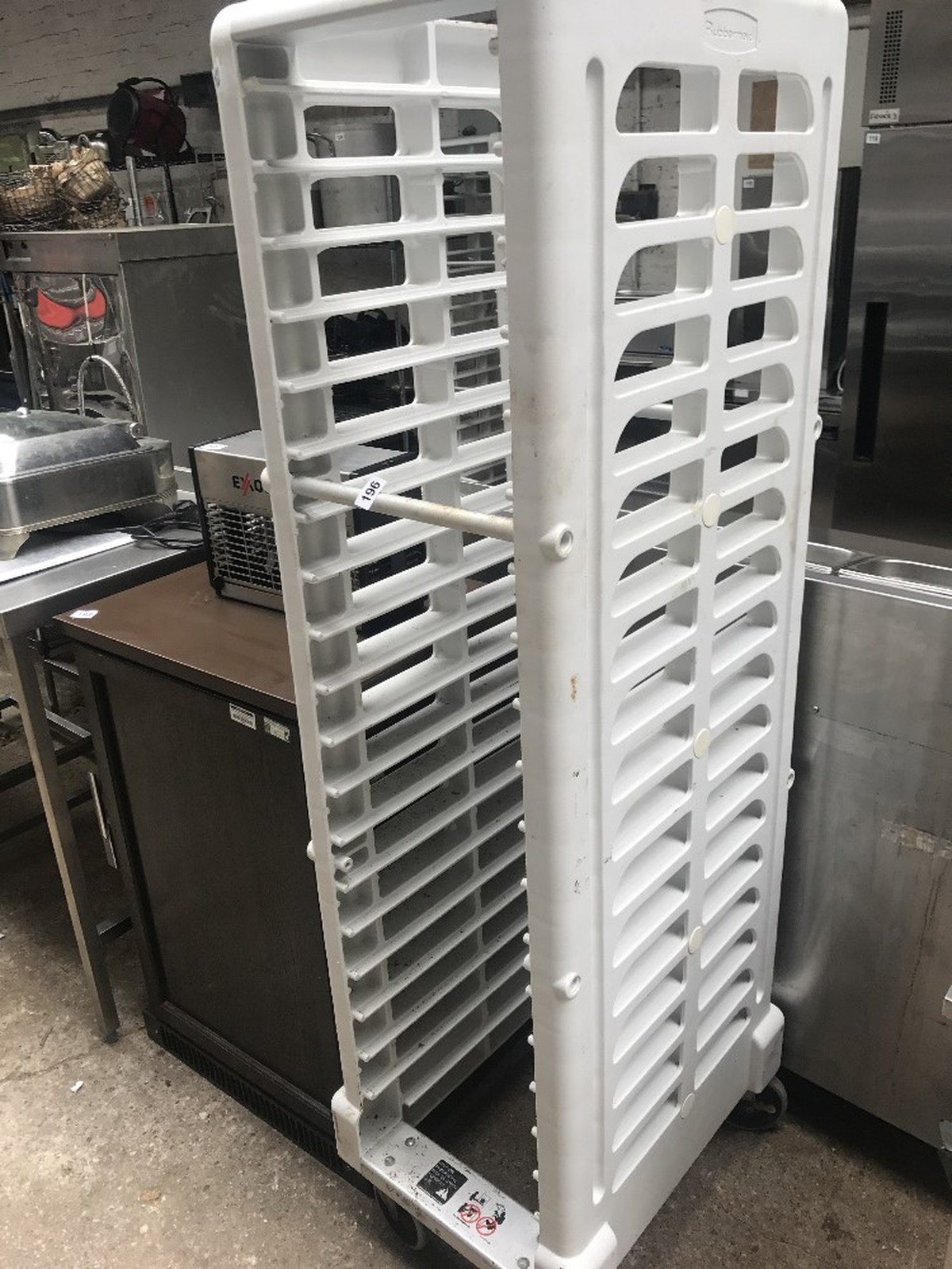 Secondhand Catering Equipment | Clearing Trolleys And Tray Racks | 8x ...