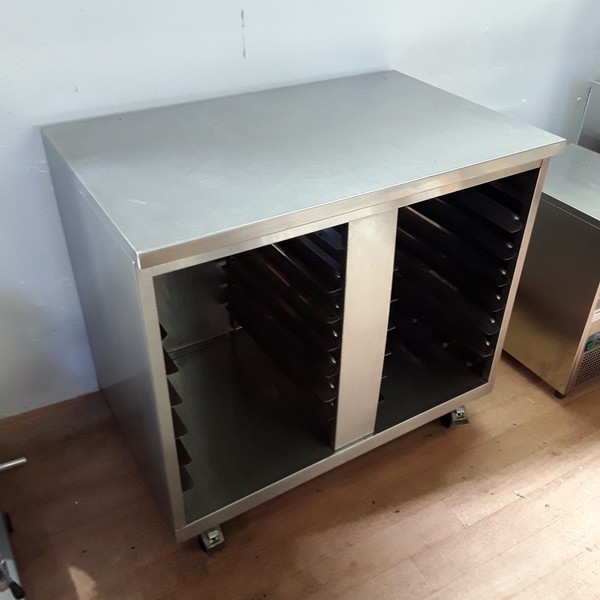 Secondhand Catering Equipment | Clearing Trolleys And Tray Racks