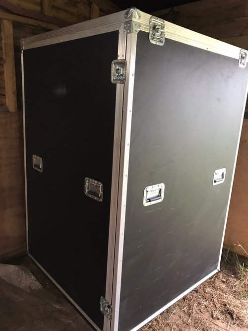 Secondhand Sound and Lighting Equipment | Flight Cases