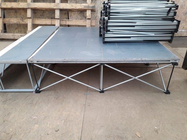 Curlew - SecondHand Marquees | Portable Stages