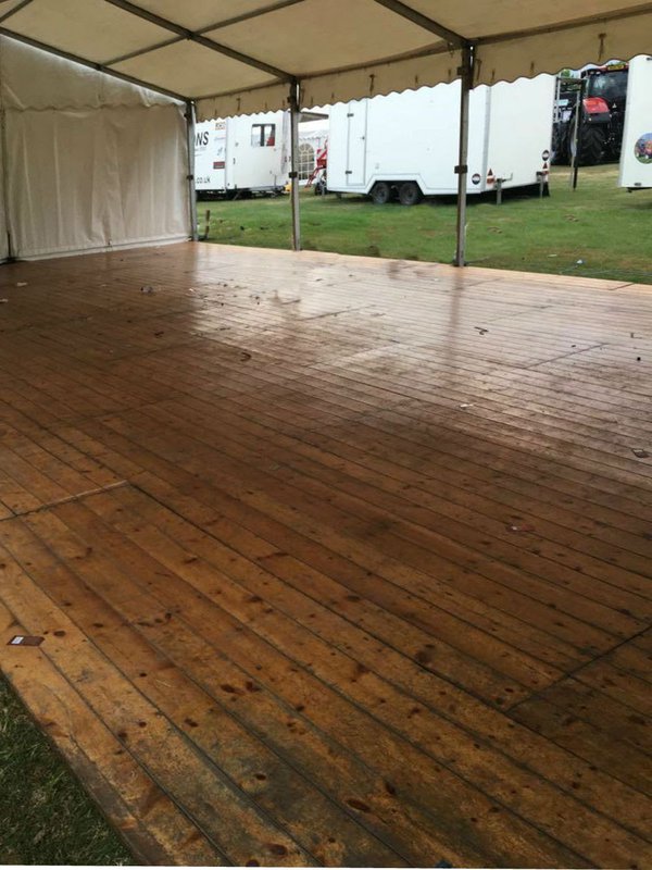 Curlew - SecondHand Marquees | Stalls