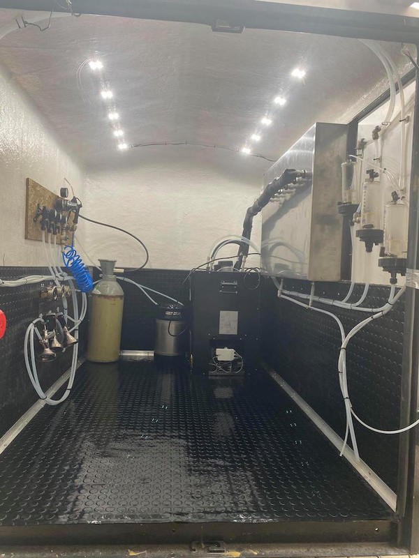 Secondhand Pub Equipment | Mobile Bar Units | Mobile Beer Bar Pub ...