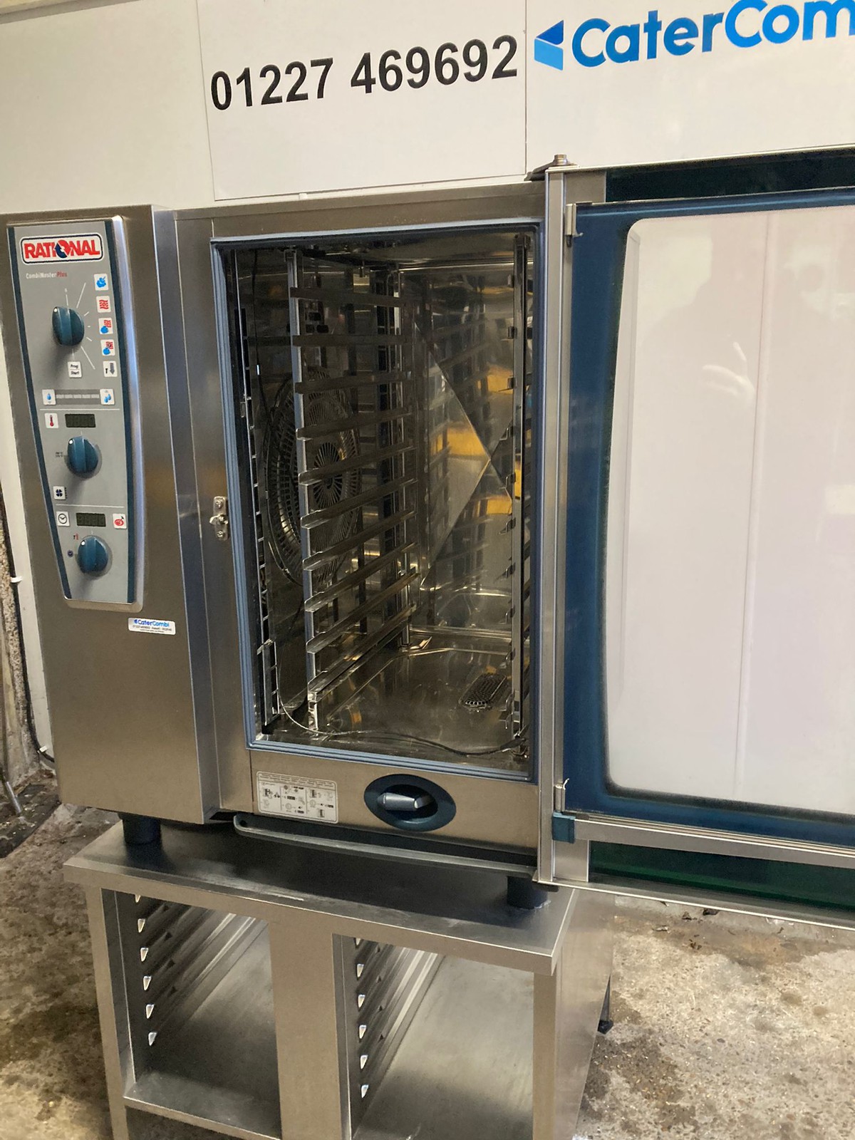 Secondhand Catering Equipment | Electric Combi oven (steam) | Rational ...