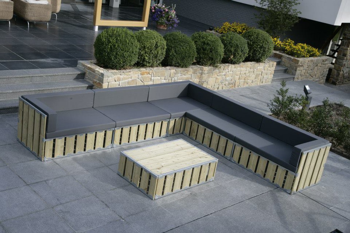 Secondhand Chairs and Tables | Lounge Furniture | Creative Elements ...