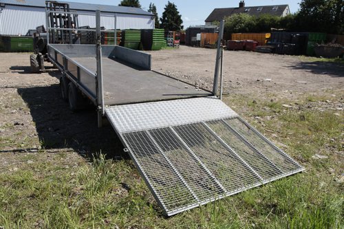 Secondhand Farm Equipment | Ifor Williams - LM166