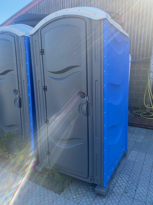 Secondhand Toilet Units | Single Units