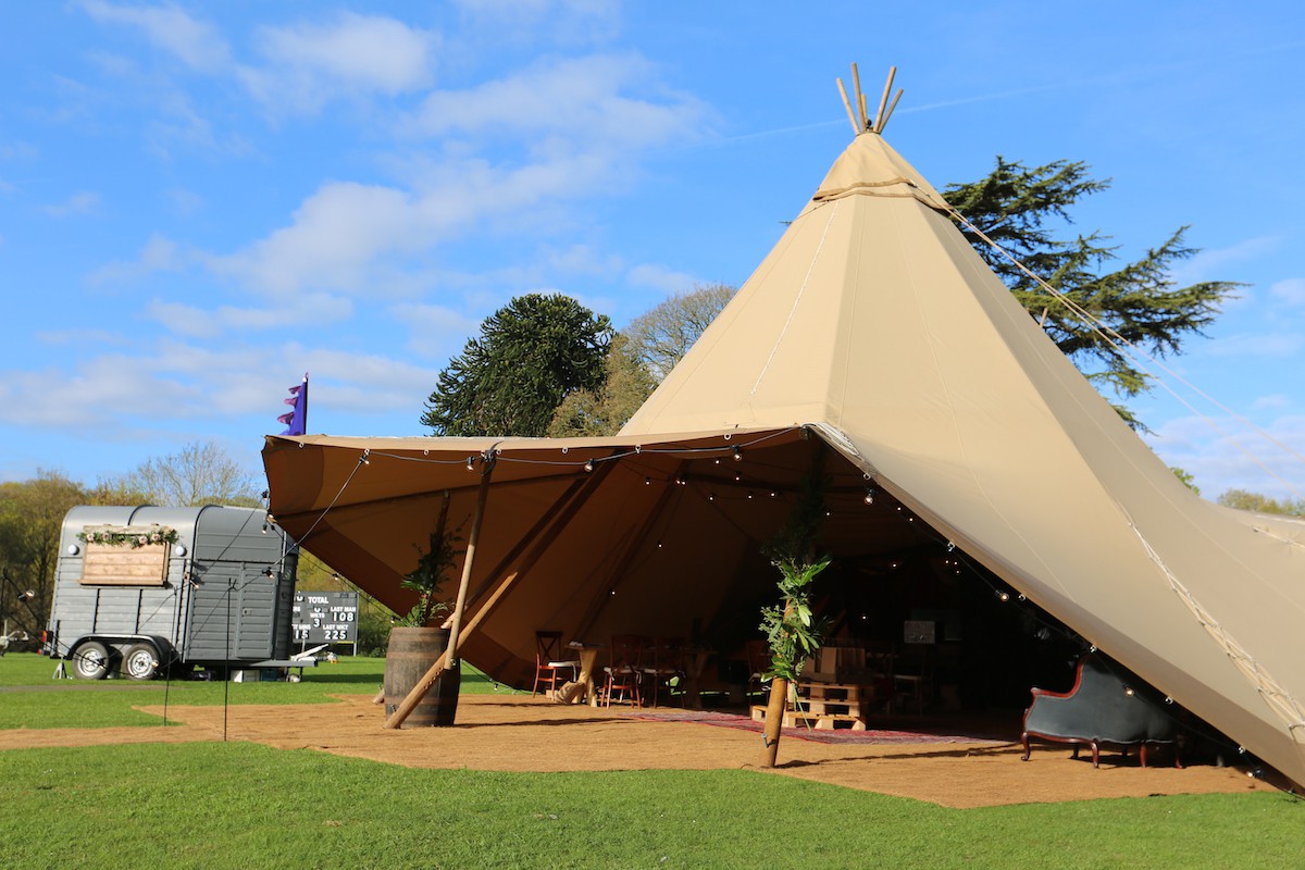 Curlew - New and Used Marquees | Tipi and Wigwams | 2x Big Hat Tipi ...