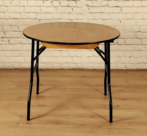 Secondhand Chairs and Tables | Round Tables with Folding Legs