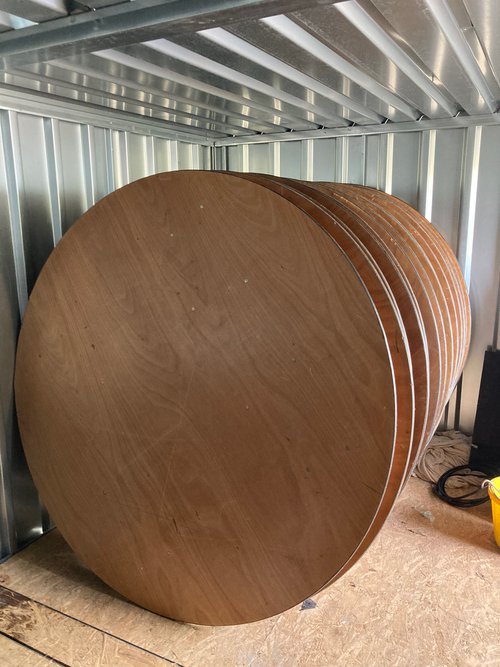 Secondhand Chairs and Tables | Round Tables with Folding Legs