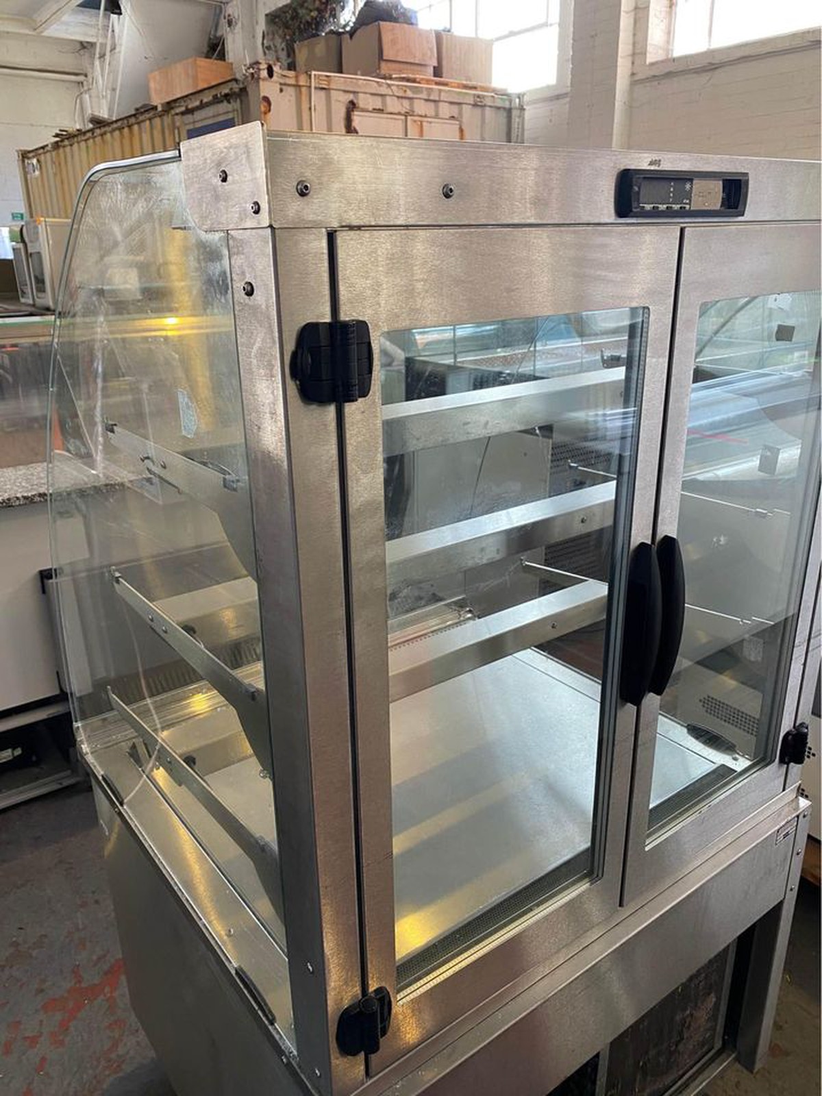 Secondhand Catering Equipment | Patisserie and Cake Displays | 80cm ...