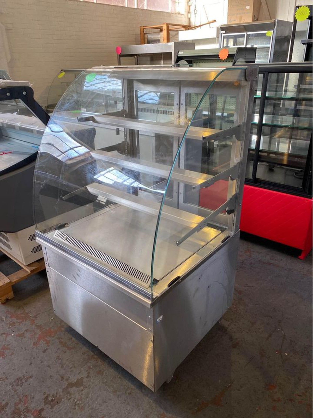 Secondhand Catering Equipment | Patisserie and Cake Displays | 80cm ...