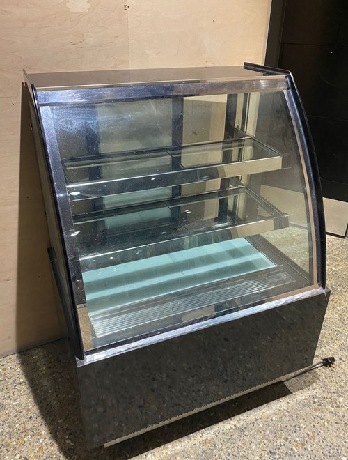 Secondhand Catering Equipment | Patisserie and Cake Displays