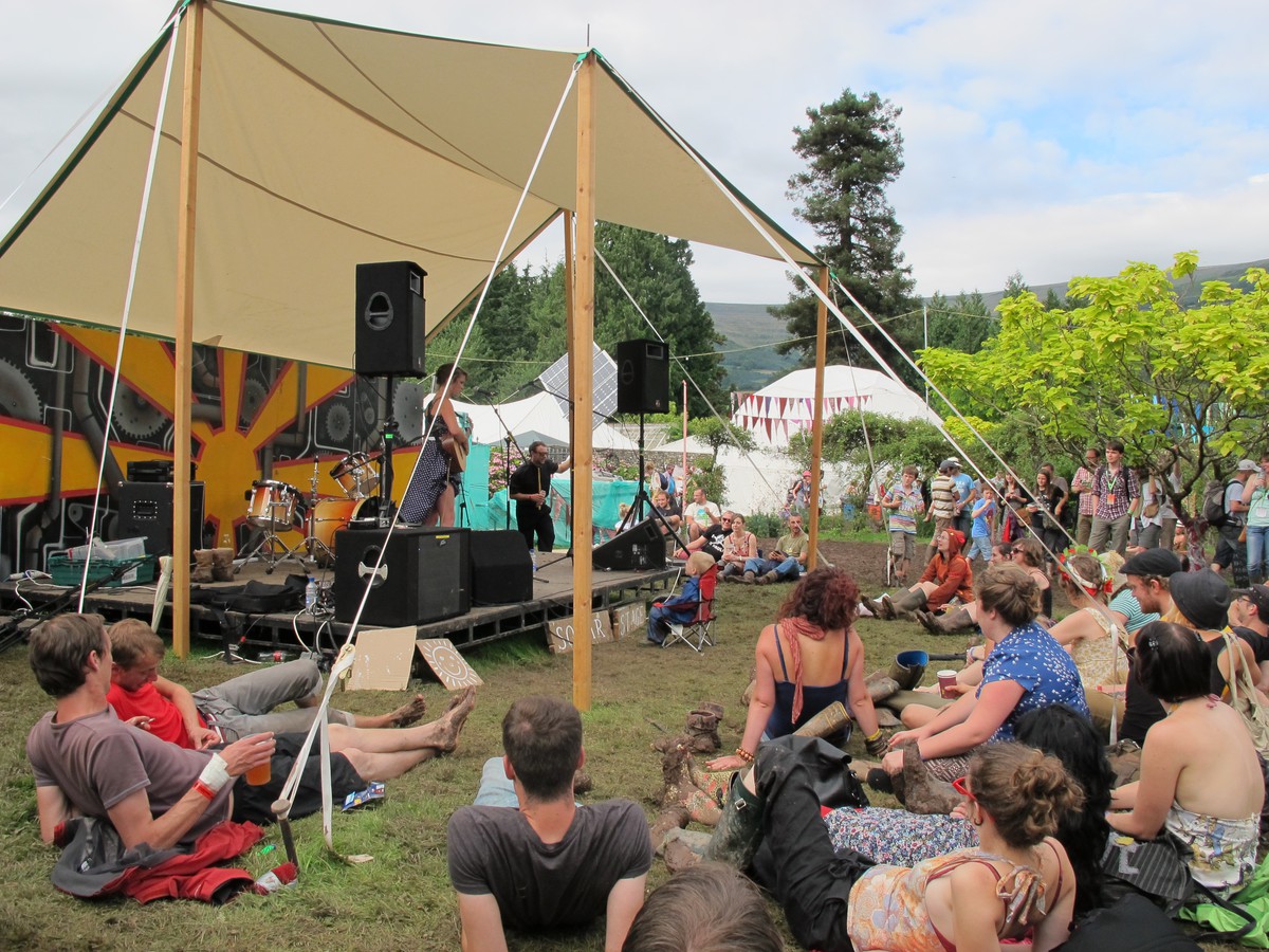 Festival-Equipment.co.uk | Outdoor Stages | Bespoke Canvas Stage Cover ...