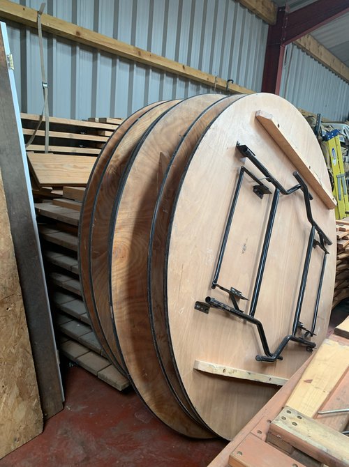 Secondhand Chairs and Tables | Round Tables with Folding Legs